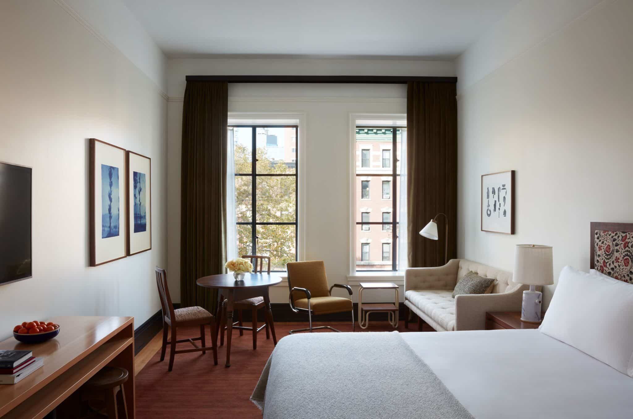 Staycation in NYC Ideas: Unwind in the Most Gorgeous Hotels With A View